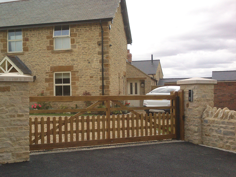 Photo Gallery for Electric Entrance Gates - Pictures Of Garage Door ...