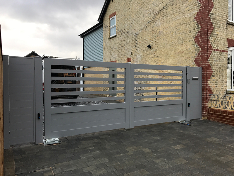 Photo Gallery for Electric Entrance Gates - Pictures Of Garage Door ...